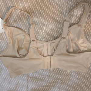 Warner's | Intimates & Sleepwear | Olga Lace Sheer Leaves Underwire ...